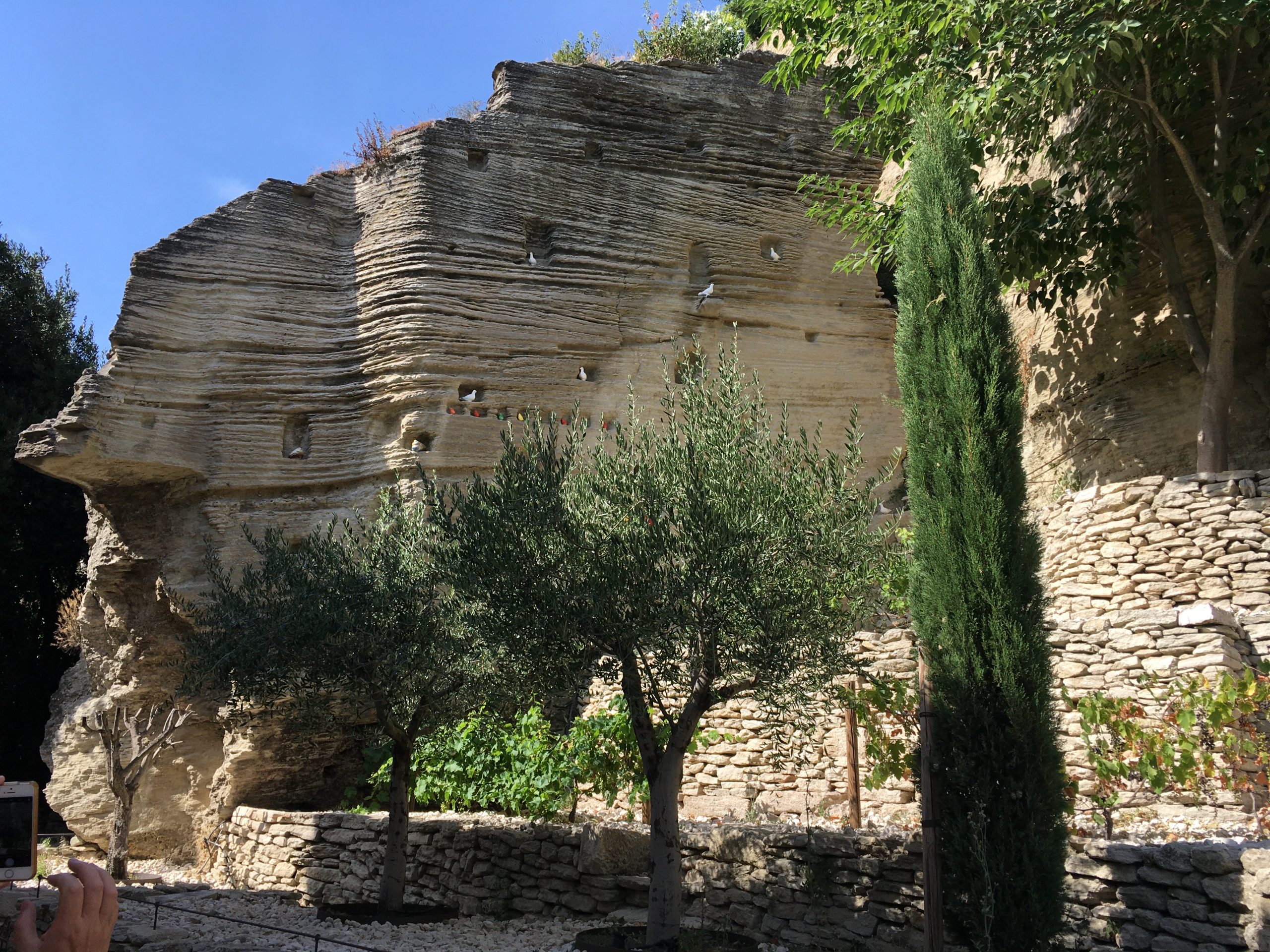 GORDES : village en plein coeur du Luberon - comme-une-envie-de-rando